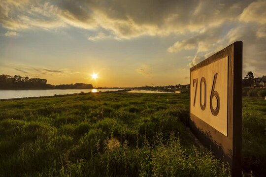 Hitdorf-Bilder: Stock-Fotos & -Videos. | Adobe Stock