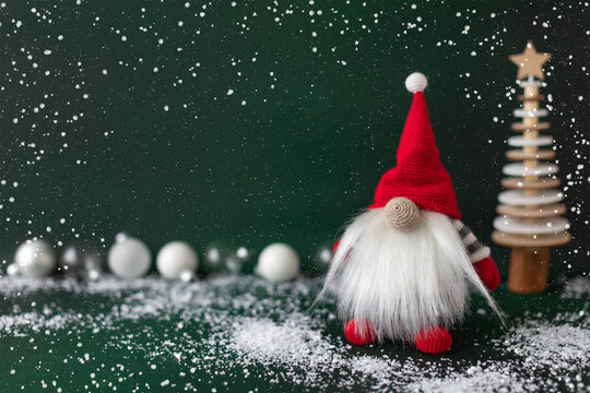 Tomte bilder – Bläddra bland 3,320 stockfoton, vektorer och videor ...