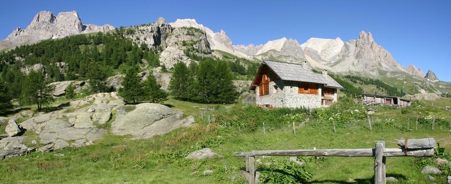 Névache Images – Parcourir 337 le catalogue de photos, vecteurs et ...