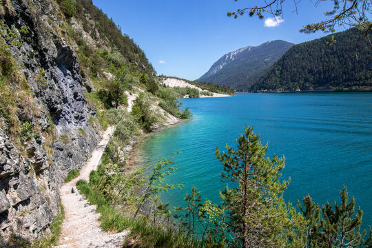 รูปภาพ"Stausee – เลือกดูภาพถ่ายสต็อก เวกเตอร์ และวิดีโอ24,176 | Adobe Stock