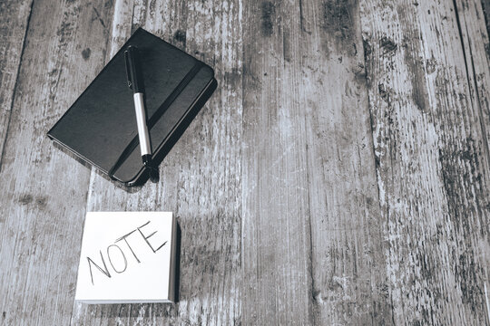 Blocknote bilder – Bläddra bland 425 stockfoton, vektorer och videor ...