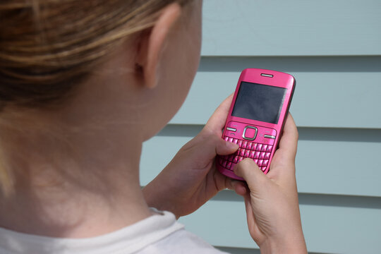 Cyberstalking Images – Browse 1,033 Stock Photos, Vectors, and Video ...