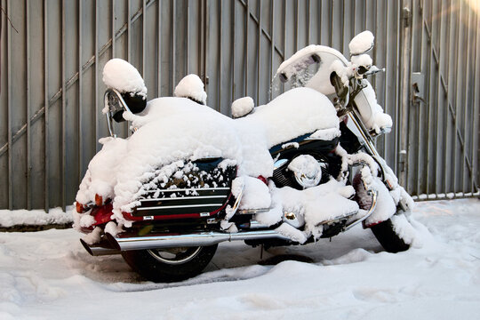 Motorcycle In Snow Images – Browse 46,082 Stock Photos, Vectors, and ...