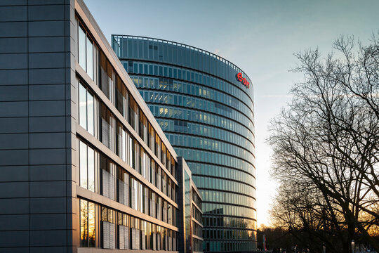 "Aktiengesellschaft Images – Browse 1,273 Stock Photos, Vectors, and ...