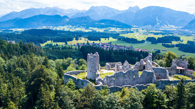 Frey Bilder – Durchsuchen 3,111 Archivfotos, Vektorgrafiken und Videos ...