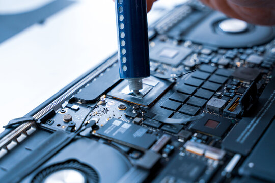 "Computer Repair" Imagens – Procure 13,429 fotos, vetores e vídeos ...