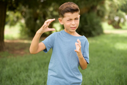 Strangling bilder – Bläddra bland 36,684 stockfoton, vektorer och ...