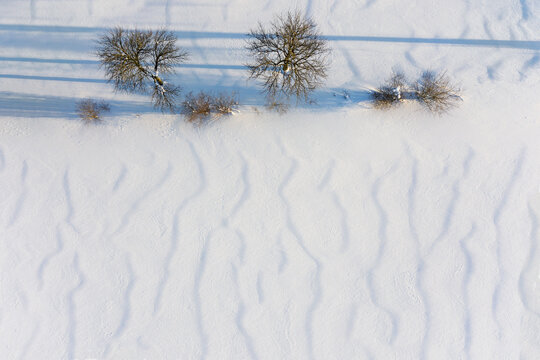 「Schneeverwehungen」の画像 - 399 件の Stock 写真、ベクターおよびビデオ | Adobe Stock