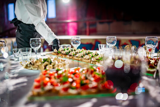 「Furshet」の画像 - 1,196 件の Stock 写真、ベクターおよびビデオ | Adobe Stock