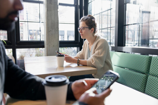 Alltag Bilder – Durchsuchen 107,071 Archivfotos, Vektorgrafiken und ...