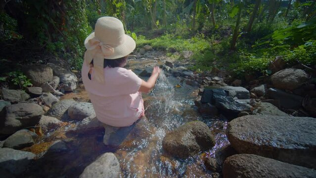 Riven Video Footage – Browse 6,563 HD Stock Video and Footage | Adobe Stock