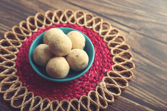 「Suji」の画像 - 1,557 件の Stock 写真、ベクターおよびビデオ | Adobe Stock