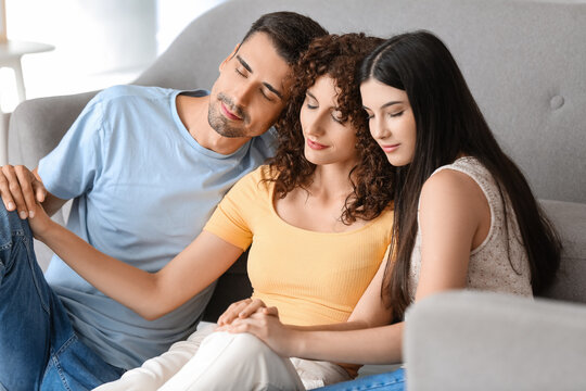 Trouple bilder – Bläddra bland 7,119 stockfoton, vektorer och videor ...