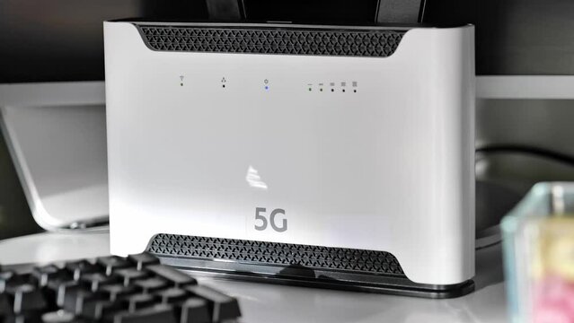 5G Router Images – Browse 3,575 Stock Photos, Vectors, and Video ...