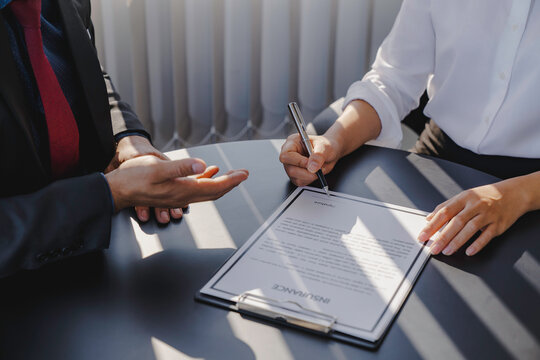 Imagens de Corretor – Explore Fotografias do Stock, Vetores e Vídeos de ...