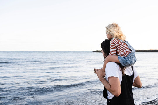 Shouldered Images – Browse 773,214 Stock Photos, Vectors, and Video ...