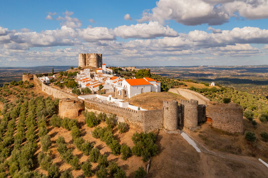 Battlement Images – Browse 2,059,713 Stock Photos, Vectors, and Video ...