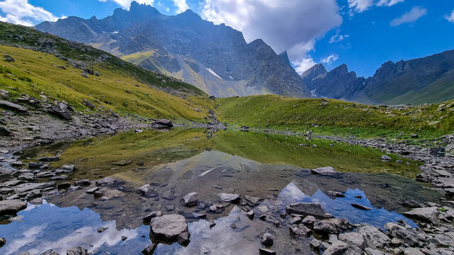 「Mtskheta-Mtianet」の写真素材 | 12件の無料イラスト画像 | Adobe Stock