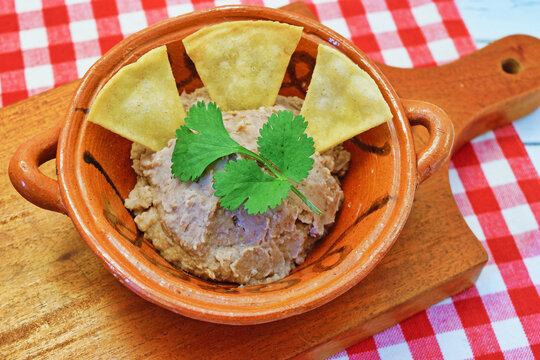 Refritos Images – Browse 300 Stock Photos, Vectors, and Video | Adobe Stock