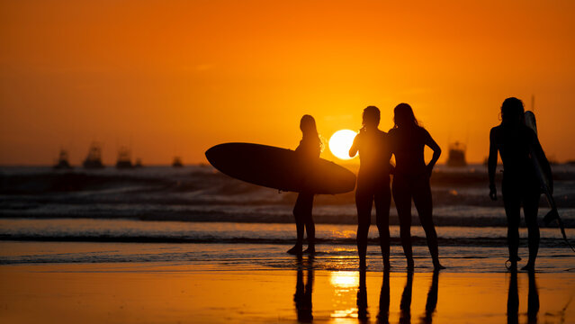 Unrecognizable Images – Browse 442,842 Stock Photos, Vectors, and Video ...