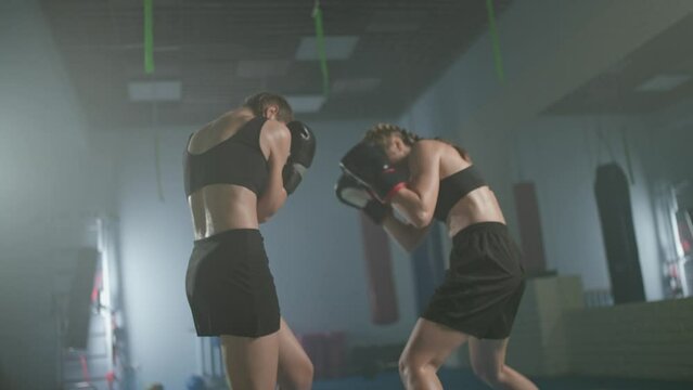 Two Women Boxing Images – Browse 100,133 Stock Photos, Vectors, and ...