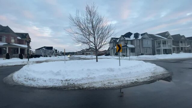 "Four Way" Bilder – Durchsuchen 129 Archivfotos, Vektorgrafiken und Videos | Adobe Stock