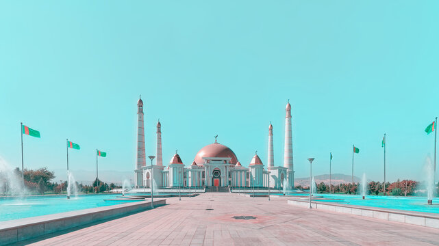 รูปภาพTurkmenbashi – เลือกดูภาพถ่ายสต็อก เวกเตอร์ และวิดีโอ1,475 ...
