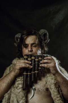 Satyr Bilder – Durchsuchen 3,123 Archivfotos, Vektorgrafiken und Videos ...