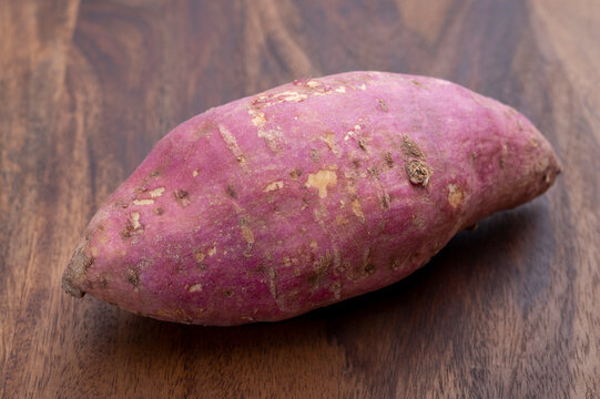 รูปภาพBatate – เลือกดูภาพถ่ายสต็อก เวกเตอร์ และวิดีโอ379 | Adobe Stock