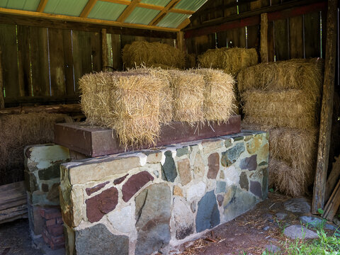 "Bale Of Hay" Images – Browse 1,165 Stock Photos, Vectors, and Video ...