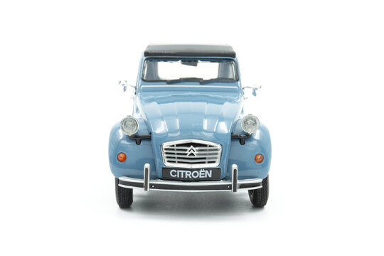 「2Cv」の画像 - 5,790 件の Stock 写真、ベクターおよびビデオ | Adobe Stock