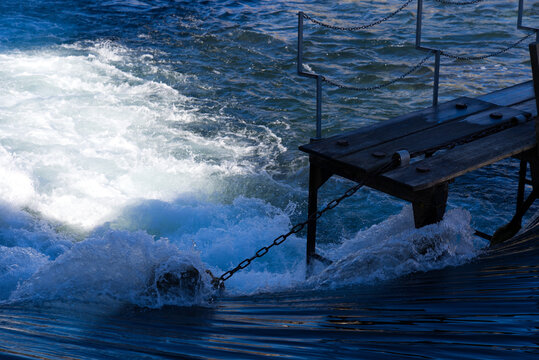 รูปภาพBarrage – เลือกดูภาพถ่ายสต็อก เวกเตอร์ และวิดีโอ57,260 | Adobe Stock