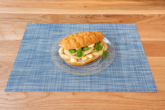 Extrawurstsemmel Bilder – Durchsuchen 24 Archivfotos, Vektorgrafiken ...