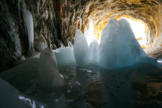 Icecave Bilder – Durchsuchen 652 Archivfotos, Vektorgrafiken und Videos | Adobe Stock