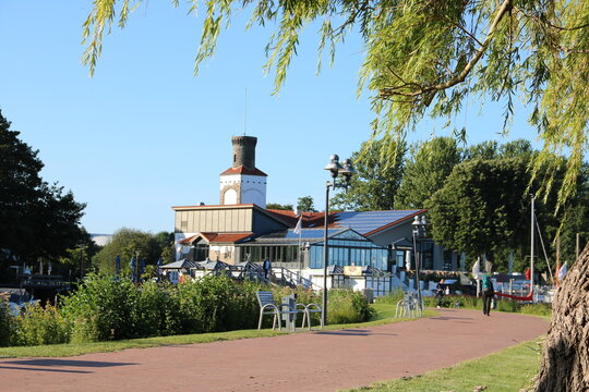 Viertelpause Bilder – Durchsuchen 733 Archivfotos, Vektorgrafiken und ...