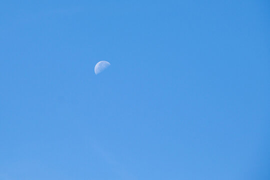 "Daytime Moon" Images – Browse 107 Stock Photos, Vectors, and Video ...