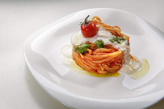 "Piatto Di Pasta" Images – Browse 3,117 Stock Photos, Vectors, and ...