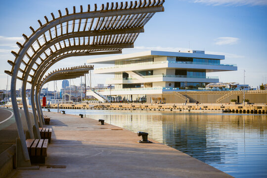 Chipperfield Images – Browse 88 Stock Photos, Vectors, and Video ...