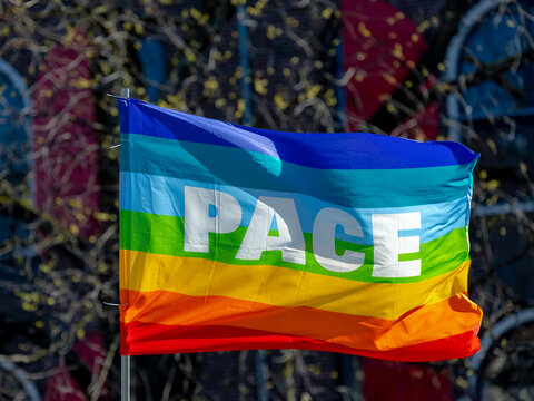 Paece Bilder – Durchsuchen 57,606 Archivfotos, Vektorgrafiken und ...