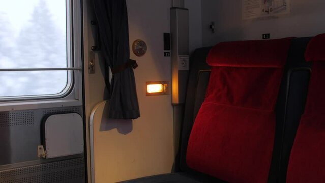 รูปภาพTrian – เลือกดูภาพถ่ายสต็อก เวกเตอร์ และวิดีโอ970 | Adobe Stock