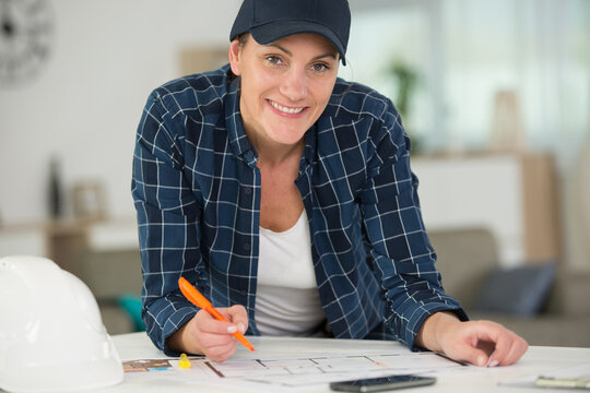 「Draftswoman」の写真素材 | 24,659件の無料イラスト画像 | Adobe Stock