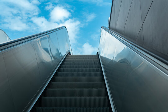 "Moving Staircase" Images – Browse 61,739 Stock Photos, Vectors, and ...