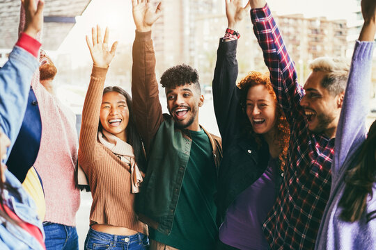 Celebrate Images – Browse 11,298,928 Stock Photos, Vectors, and Video ...