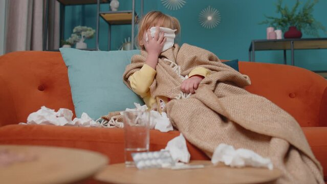 Kid Flu Images – Browse 169,839 Stock Photos, Vectors, and Video ...