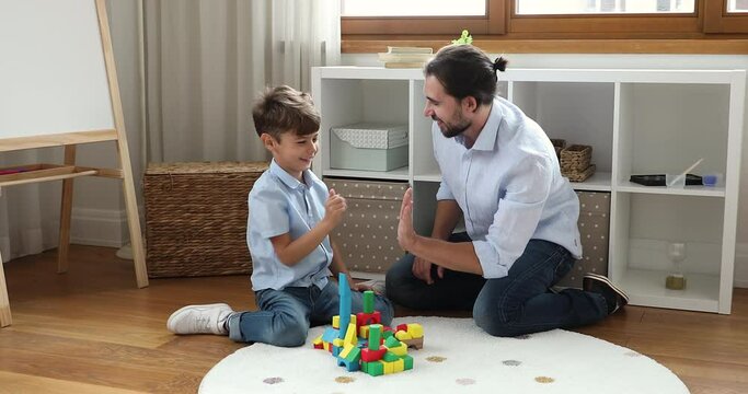 Lob Bilder – Durchsuchen 127,717 Archivfotos, Vektorgrafiken und Videos ...