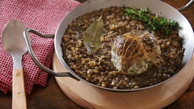 รูปภาพCaillette – เลือกดูภาพถ่ายสต็อก เวกเตอร์ และวิดีโอ101 | Adobe Stock