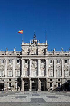 Argant bilder – Bläddra bland 381 stockfoton, vektorer och videor ...