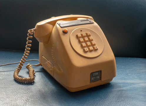 "Public Telephone" Images – Browse 601 Stock Photos, Vectors, and Video ...