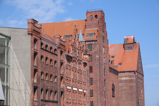 「Gebaeude」の写真素材 | 9,084件の無料イラスト画像 | Adobe Stock