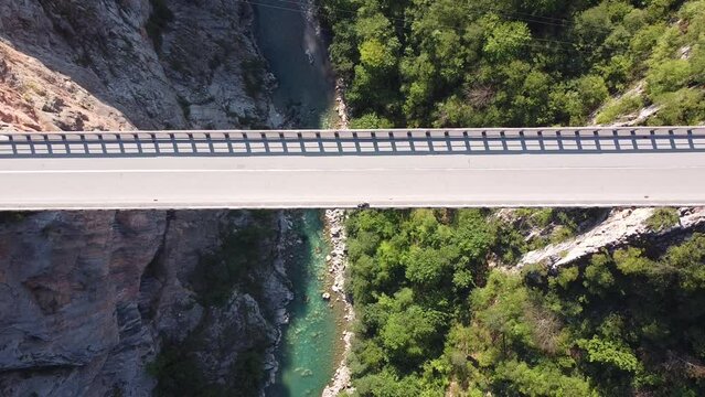 Obrazy ("Tara Bridge") — zdjęcia, wektory i wideo bez tantiem (188 ...
